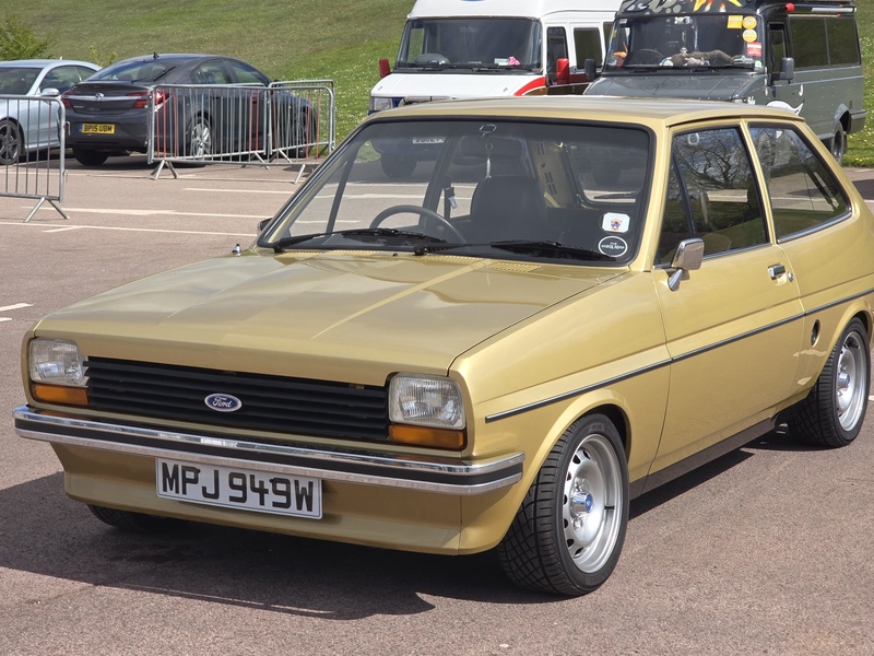 1980s Ford Cars: The Complete List - 33Gears
