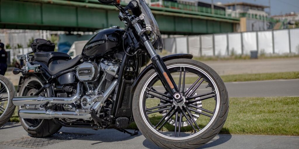 1984 Harley-Davidson Models: The Year That Saved Harley - 33Gears