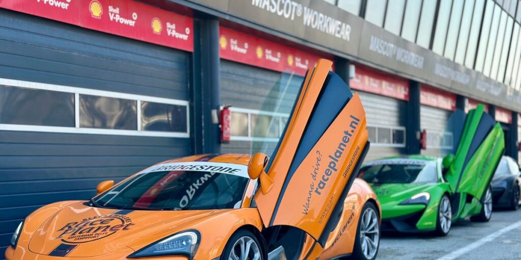2024 McLaren Car Models: Full Lineup, Prices & Specs - 33Gears